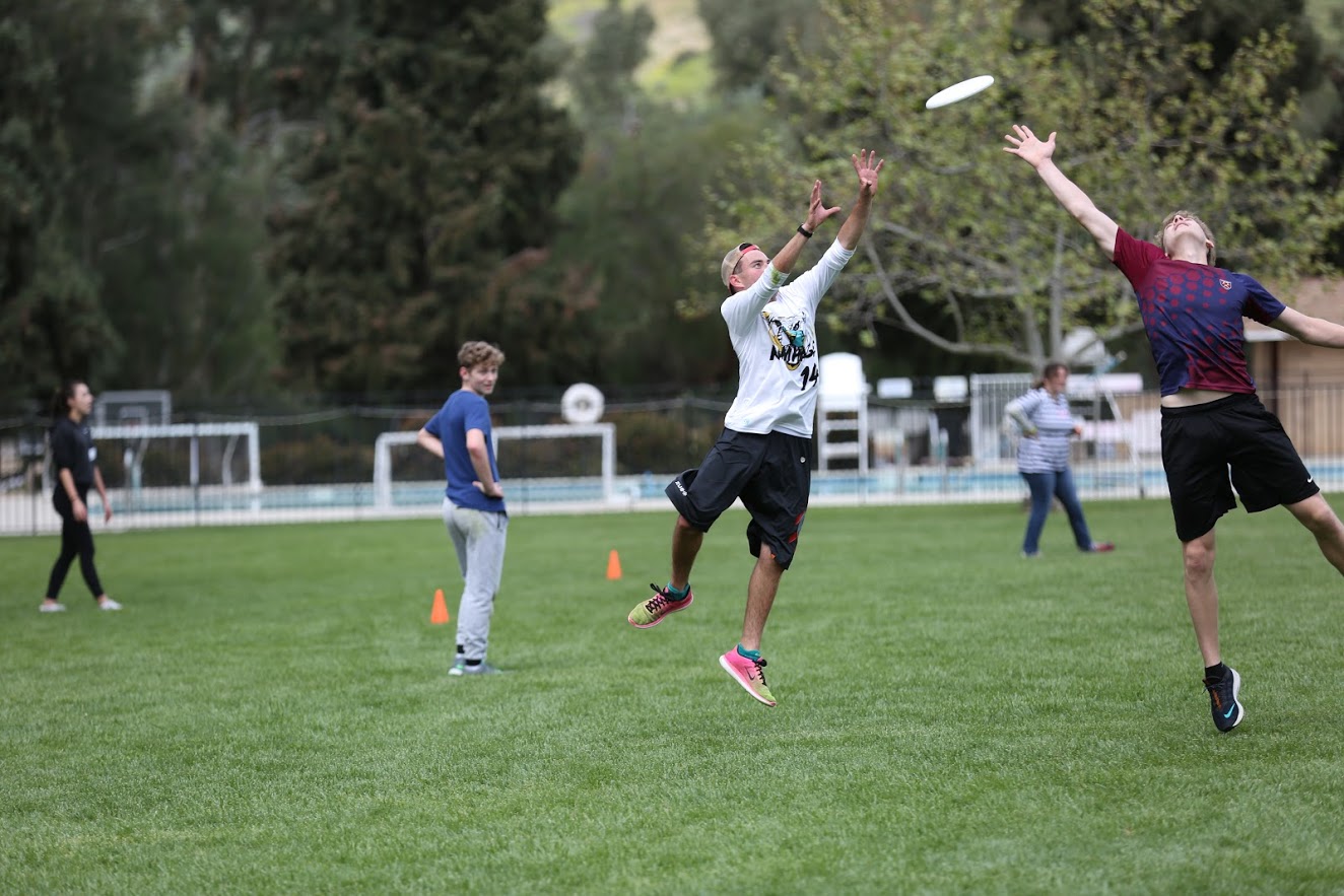dTHS Joins Multi-School Ultimate Frisbee League – The Prowler